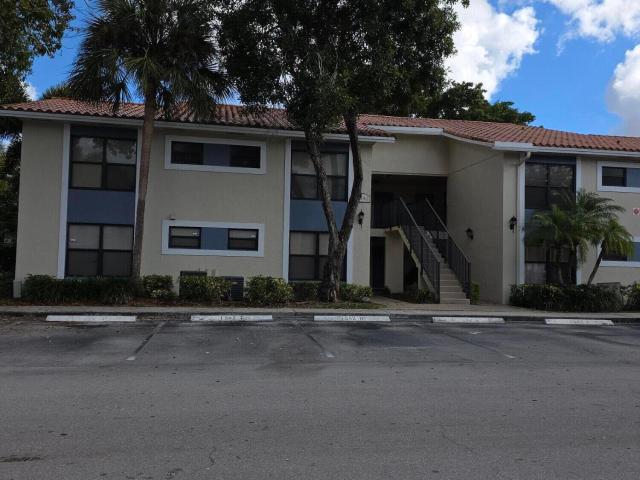 1542 Lake Crystal Dr, Unit H, West Palm Beach, FL 33411 | MLS #R11153