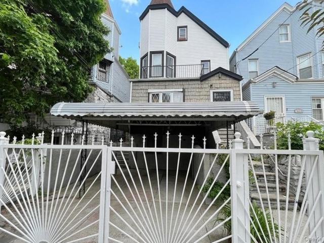 1542 Saint Lawrence Ave, Bronx, NY 10460
