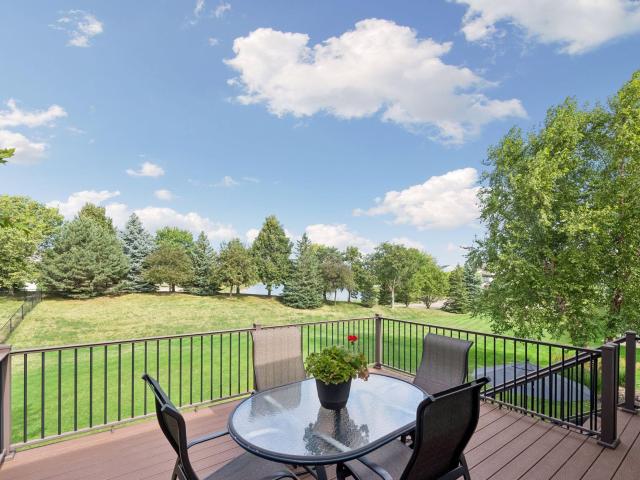 1542 Sparrow Road