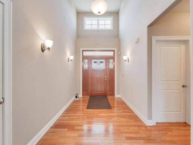 1542 th St
