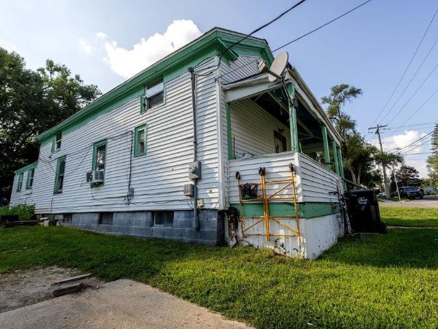 1542 6th Street