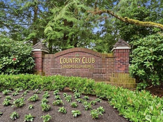 15433 Country Club Dr Unit E305, Mill Creek, WA 98012