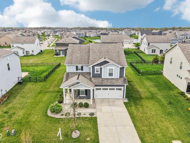 15437 Eastpark Cir W, Fishers, IN 46037 | MLS #22078