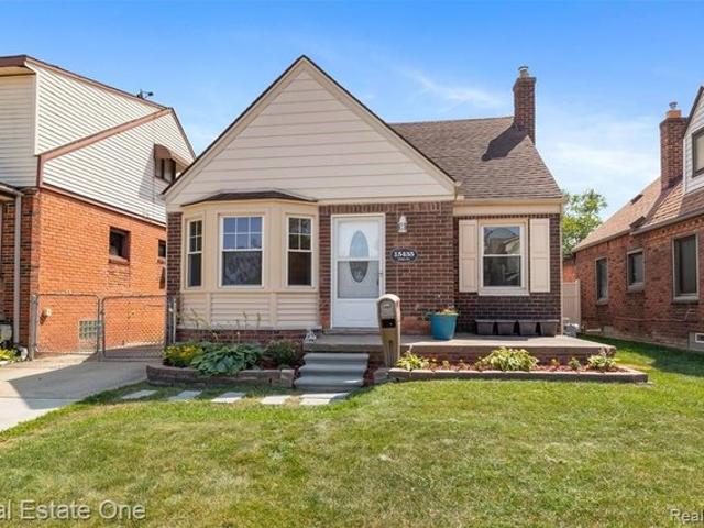 15435 Jonas Ave, Allen Park, MI 48101