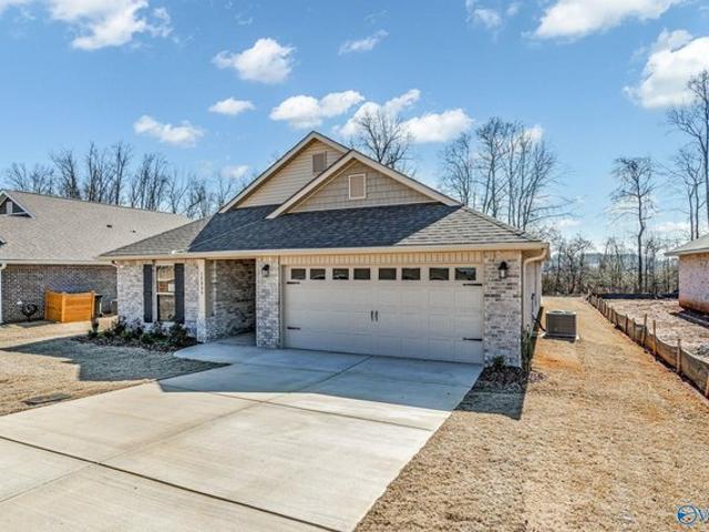 15438 Springbrook Trce, Athens, AL 35611