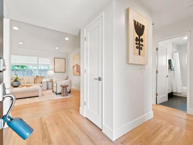 1543 Arbutus Drive