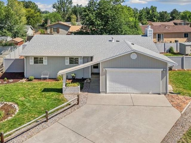 1543 Clover Pl, Loveland, CO 80537
