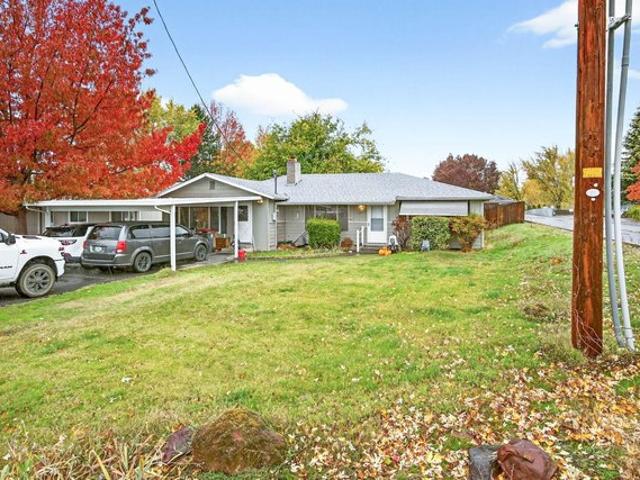 1543 Grand Ave, Medford, OR 97504