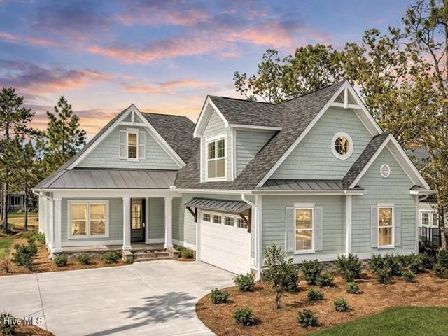 1543 St Vincent Dr SW, Shallotte, NC 28470