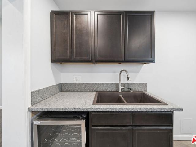 1543 W 23rd Street