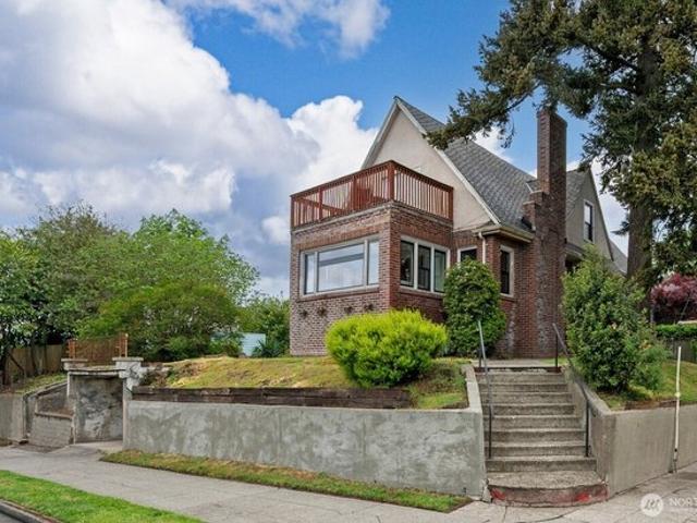 1543 31st Ave S, Seattle, WA 98144