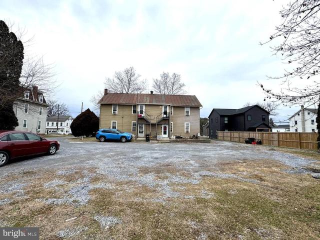 154 158 Main Street W