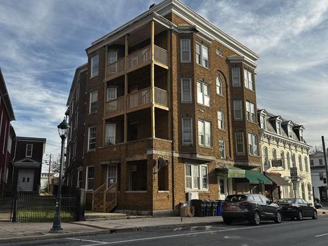 154 158 S Potomac