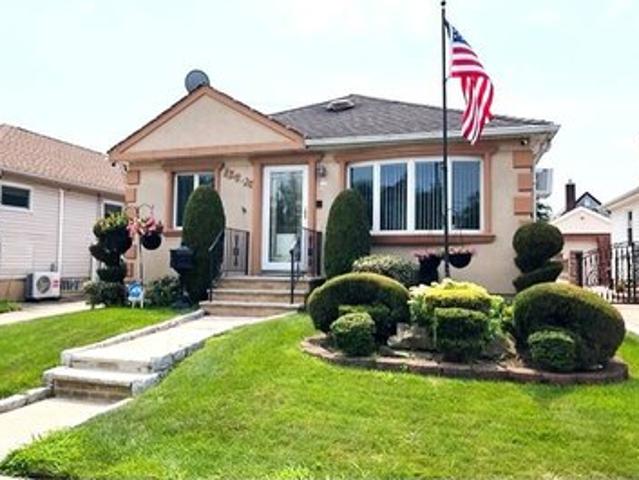154 1 rd Ave, New York, NY 11357
