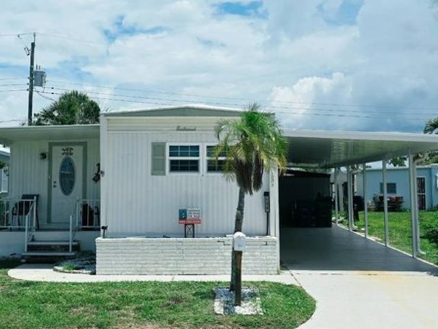154 4th St, Nokomis, FL 34275