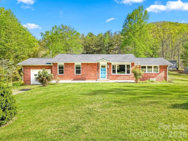 154 Cactus Ln, Franklin, NC 28734 | MLS #4353 | Compass