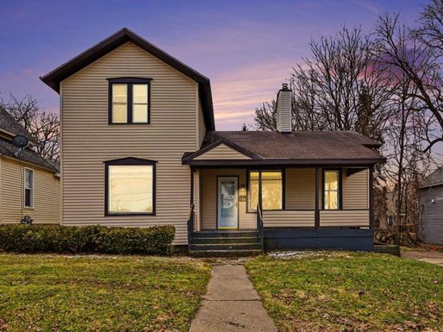 154 Carrier St NE, Grand Rapids, MI 49505