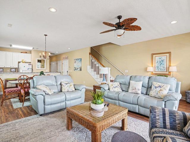 154 Cypress Ave