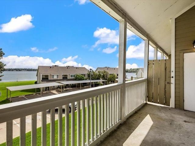 154 April Point Dr S, Conroe, TX 77356
