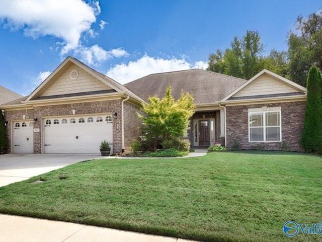 154 Autumn Cove Dr, Madison, AL 35756