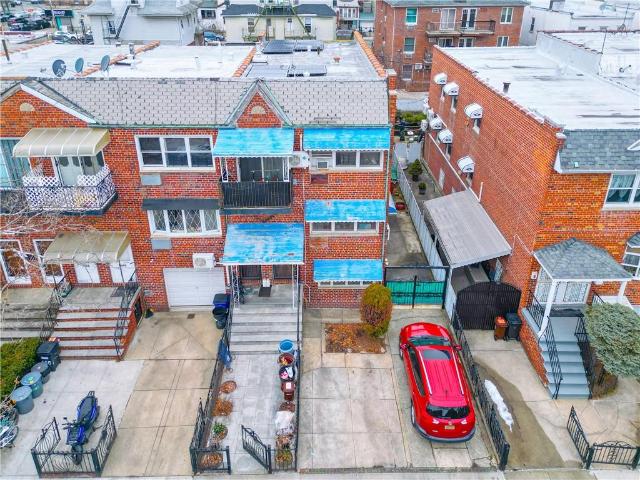 154 Bay 32nd Street