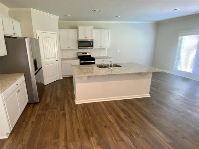 154 Berkeley Trace