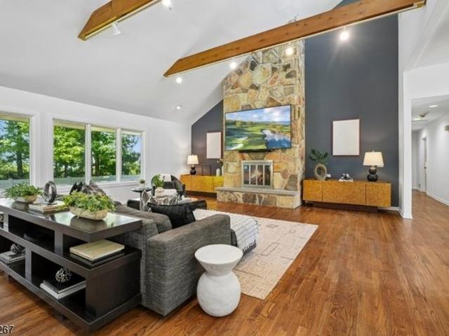 154 Brentwood Dr, South Orange Village Township, NJ 07079