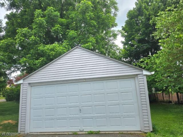 154 E Prospect St