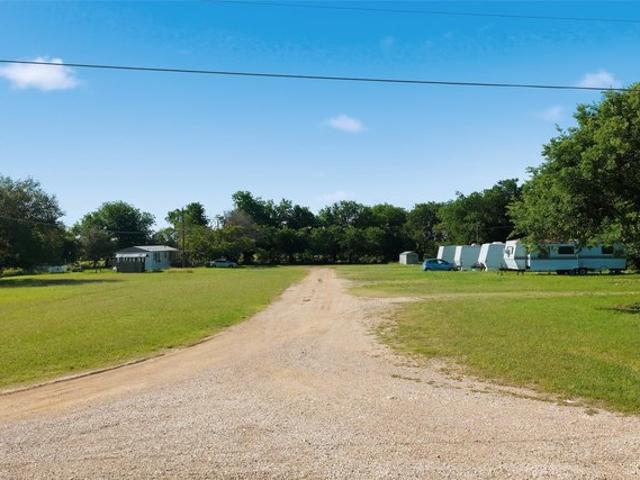 154 Franks Villa Rd, Bruceville, TX 76630
