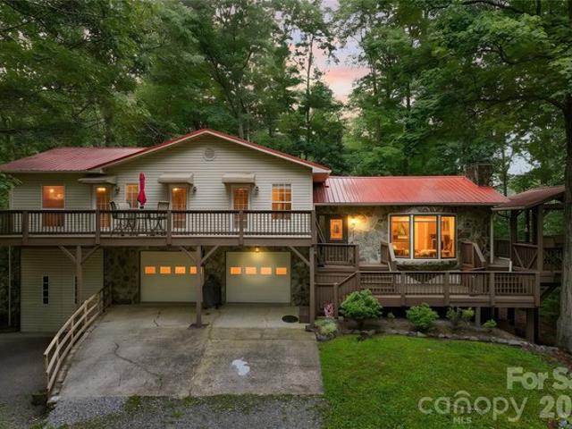 154 Hondah Blvd, Brevard, NC 28712