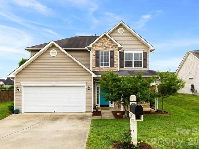 154 Haw River Rd, Fletcher, NC 28732