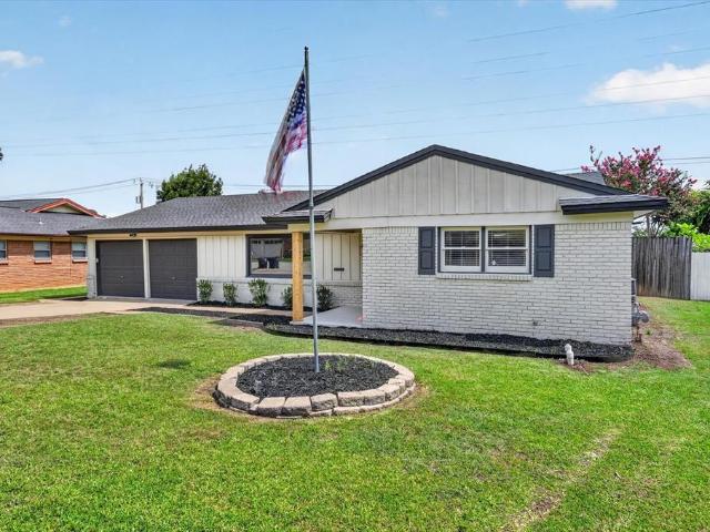 154 Hallmark Drive W