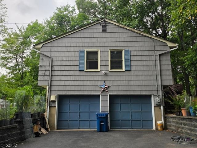 154 Hillside Ave