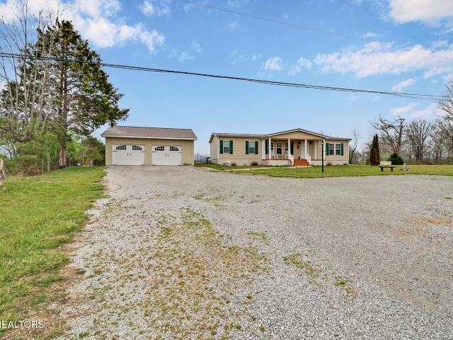 154 Ike Burgess Rd, Crossville, TN 38572 | MLS #1333