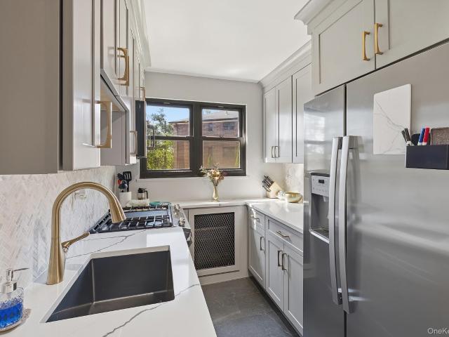 154 Martling Avenue D2 Bldg 2