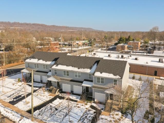 154 N Auten Ave