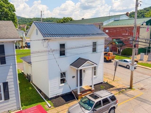 154 S 4th St, Catawissa, PA 17820