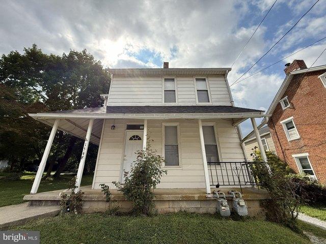 154 S Main St, Seven Valleys, PA 17360