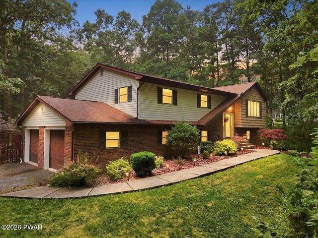 154 Santos Dr, Milford, PA 18337