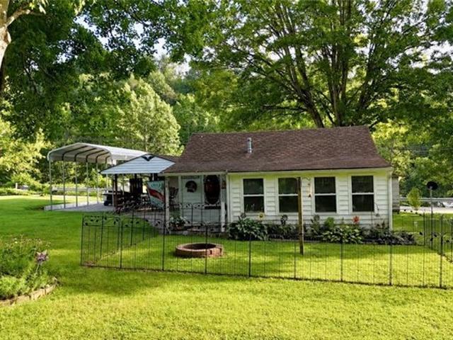 154 Sunfish Dr, West Union, WV 26456