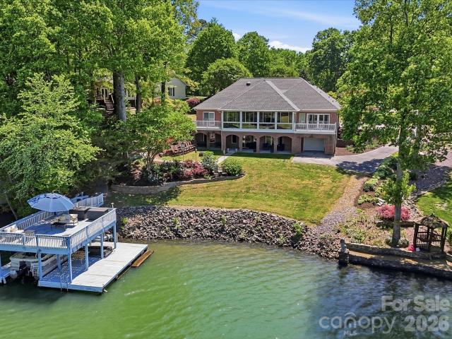 154 Quail Hollow Drive
