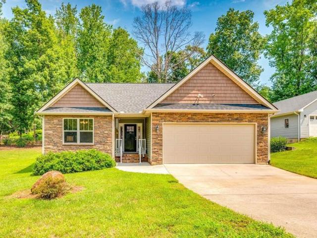 154 Rockcrest Dr, Taylors, SC 29687