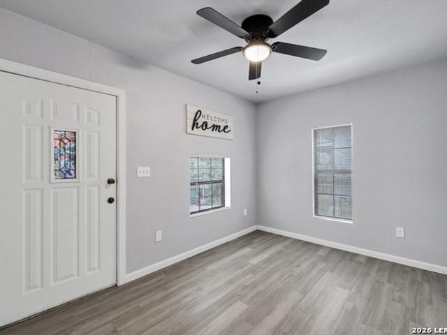 154 W Zavalla