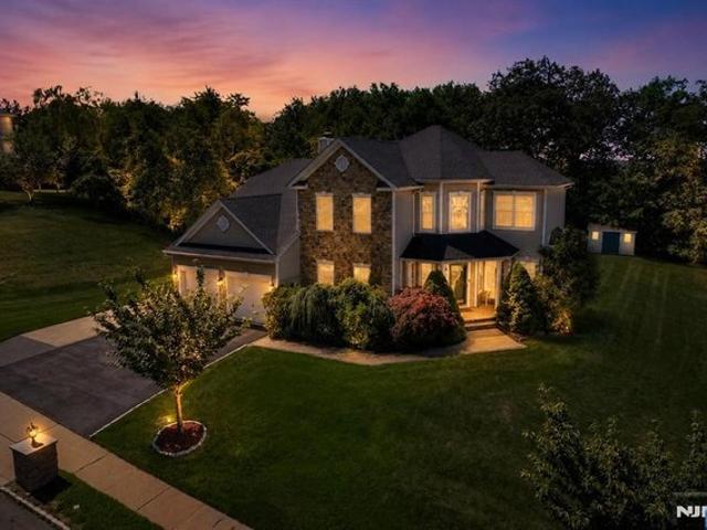 154 Tanglewood Pass, Jefferson Township, NJ 07849