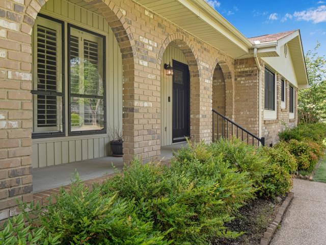 154 Valleybrook Circle