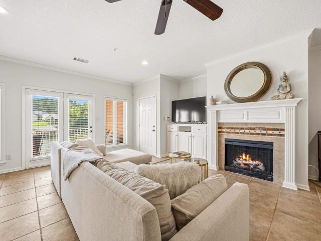 154 Villa Pointe # C