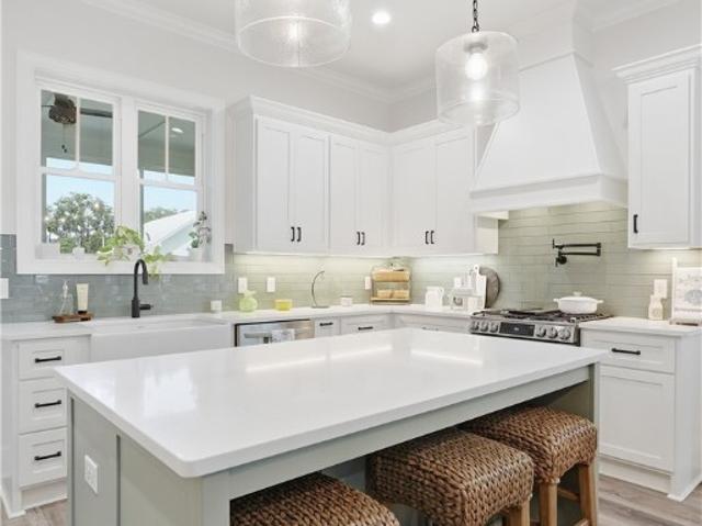 154 Yellow Bluff Drive