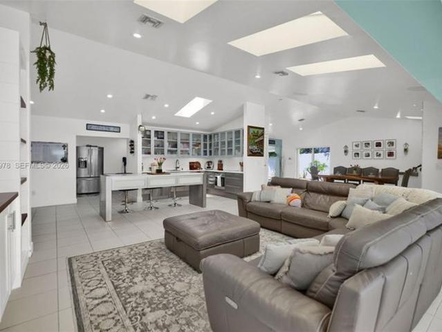 15540 SW 152nd Ter, Miami, FL 33187