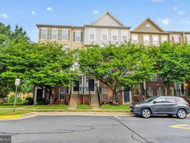 15541 John Diskin Cir, Woodbridge, VA 22191