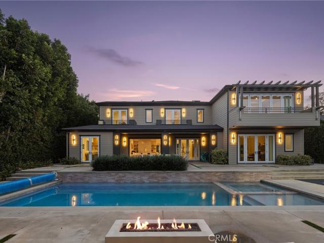 15547 Valley Vista Boulevard